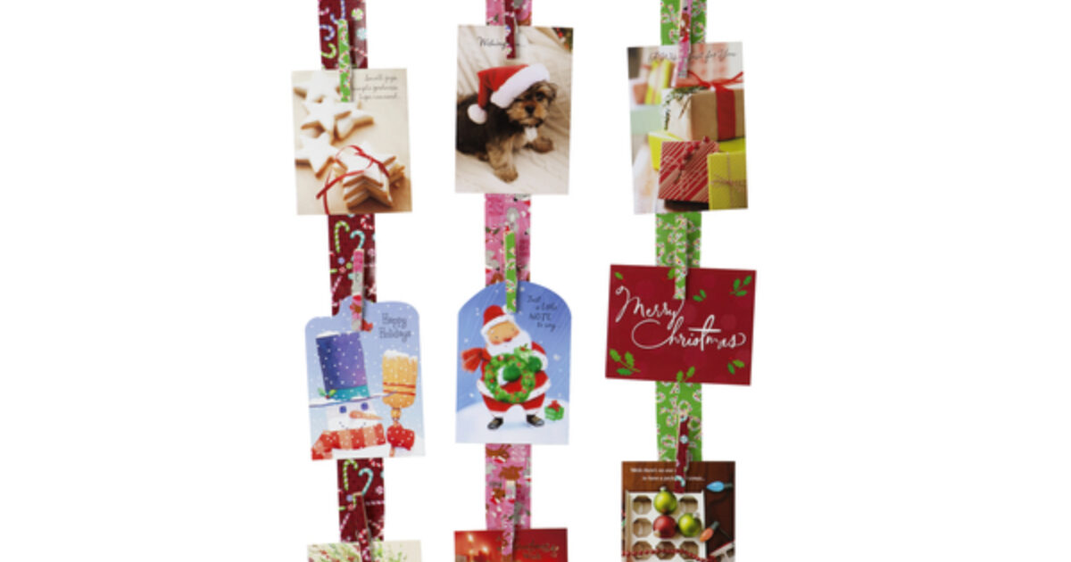 How-To: Duck Tape® Holiday Ribbon Card Holder | Duck Brand