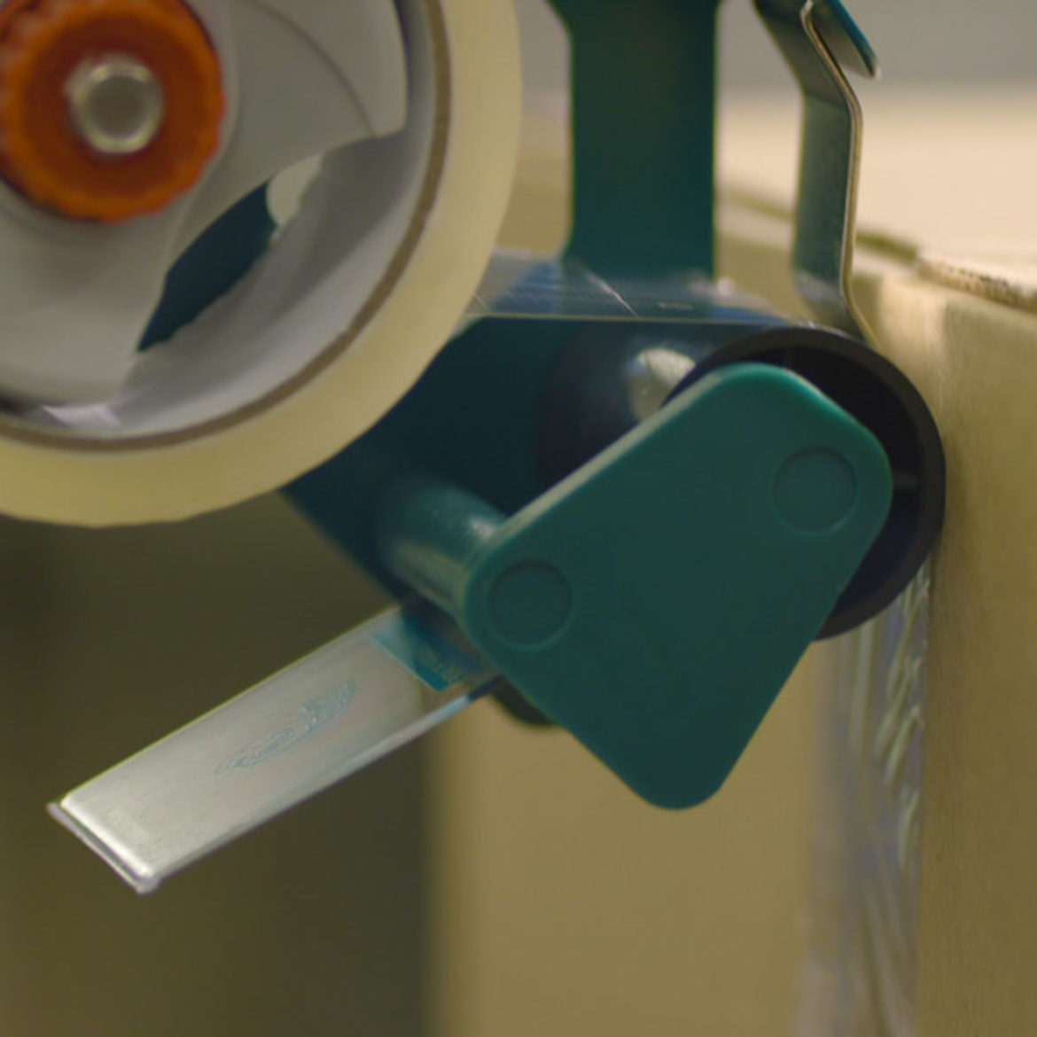 How To Use Your Packing Tape Gun Duck Brand